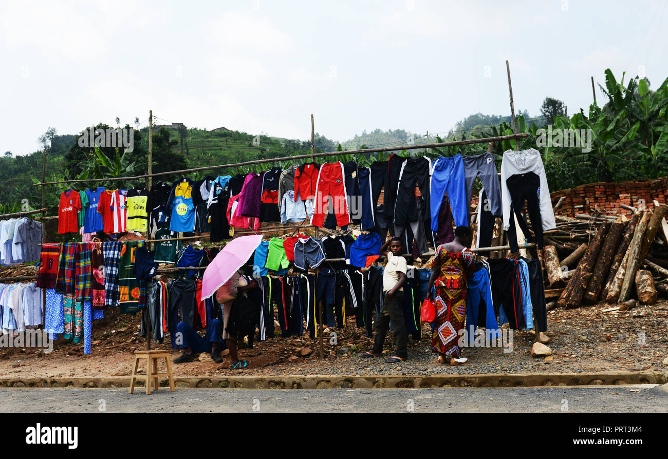 A colorful weekly market in rural western Rwanda Stock Photo - Alamy