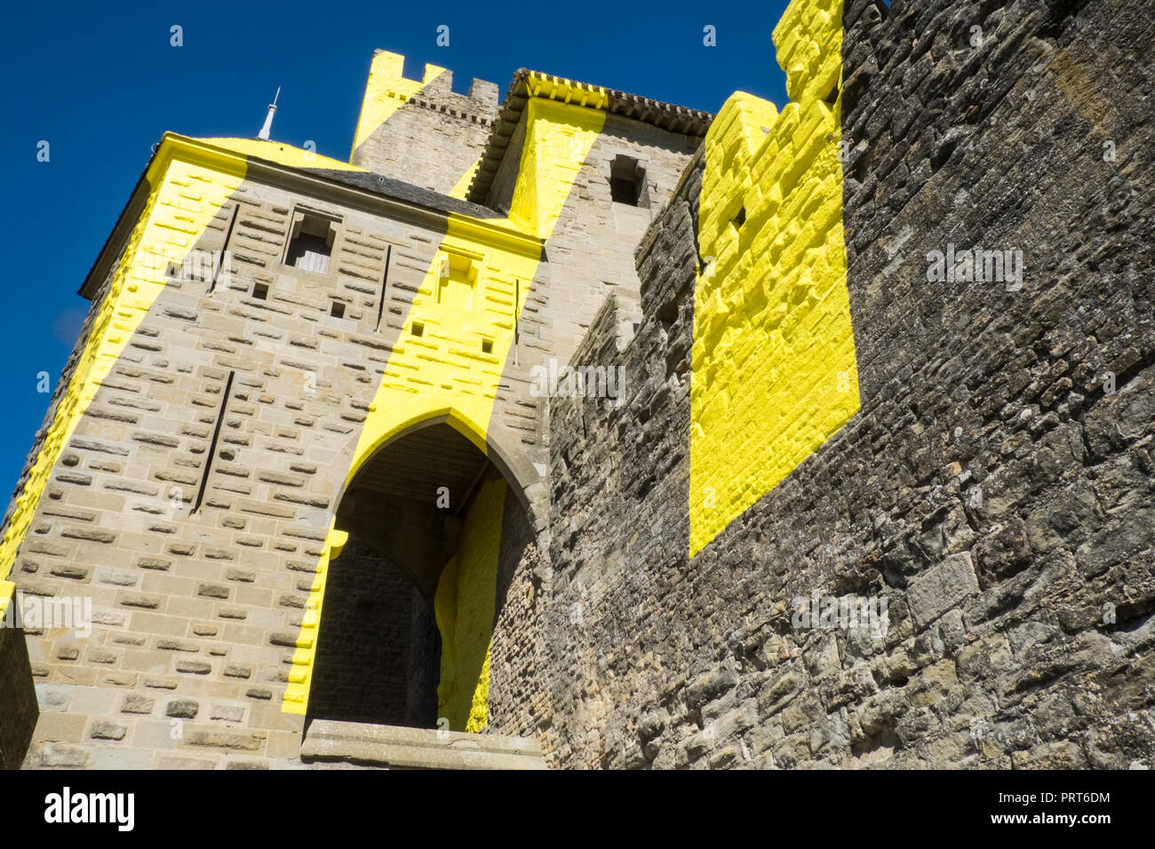 Concentric eccentric circles hi-res stock photography and images - Alamy