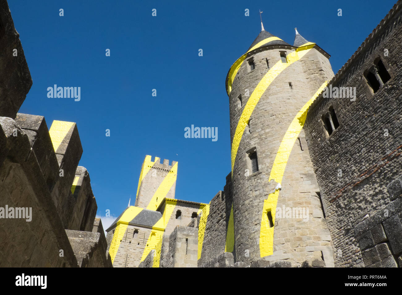Concentric eccentric circles hi-res stock photography and images - Alamy