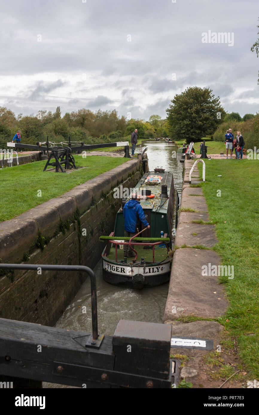 A narrowboat leaving Hillmorton top lock, Oxford Canal North ...