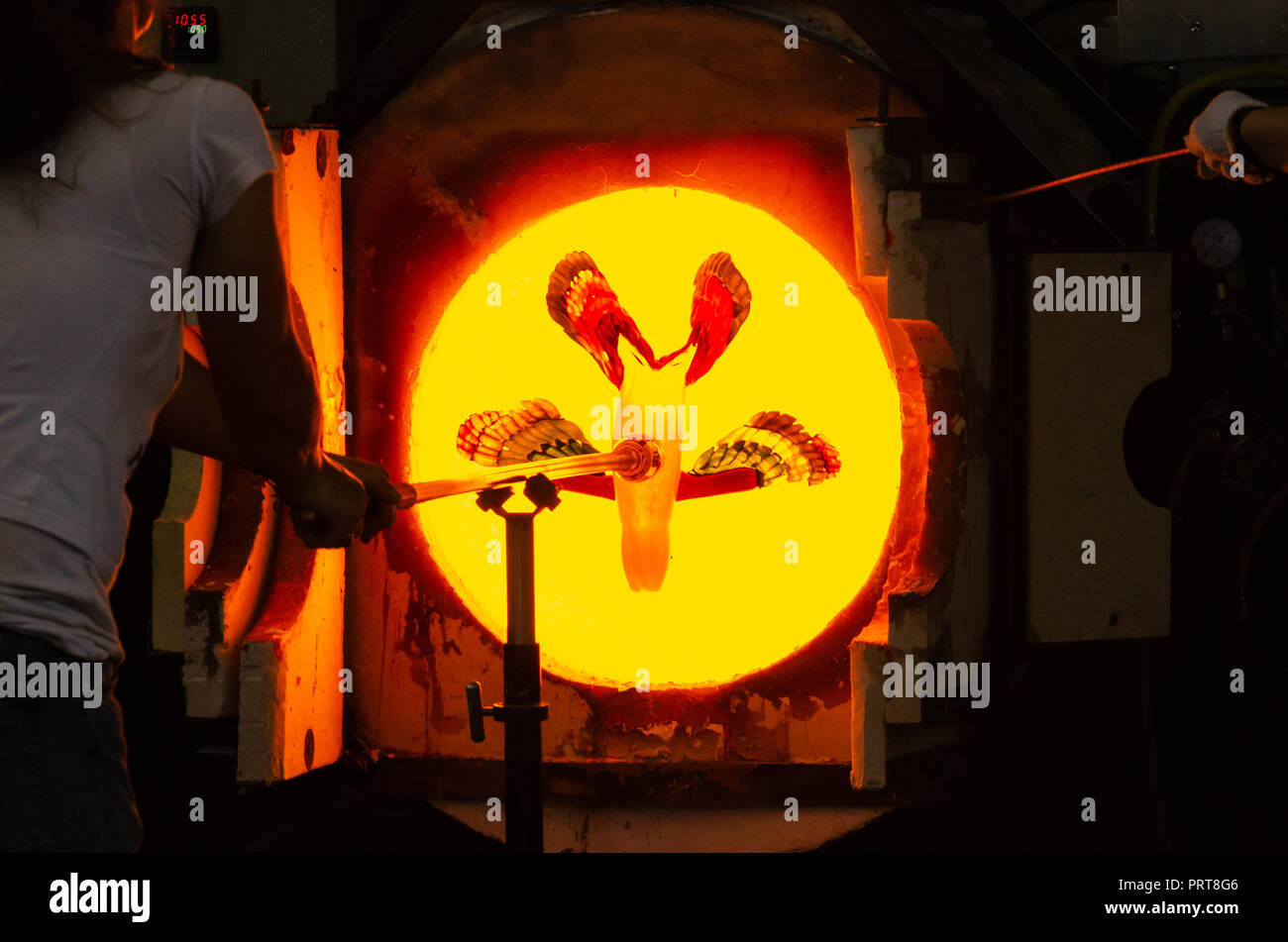 Art of glassmaking hi-res stock photography and images - Alamy