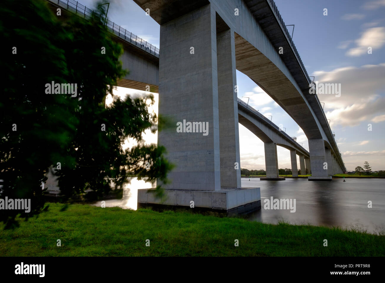 Gateway bridge brisbane australia hi-res stock photography and images ...