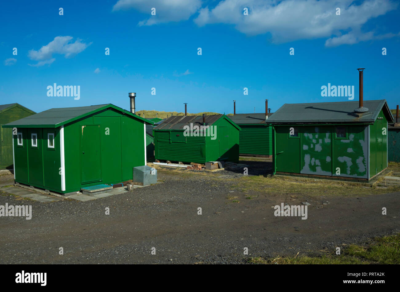 Green hut shed hi-res stock photography and images - Alamy