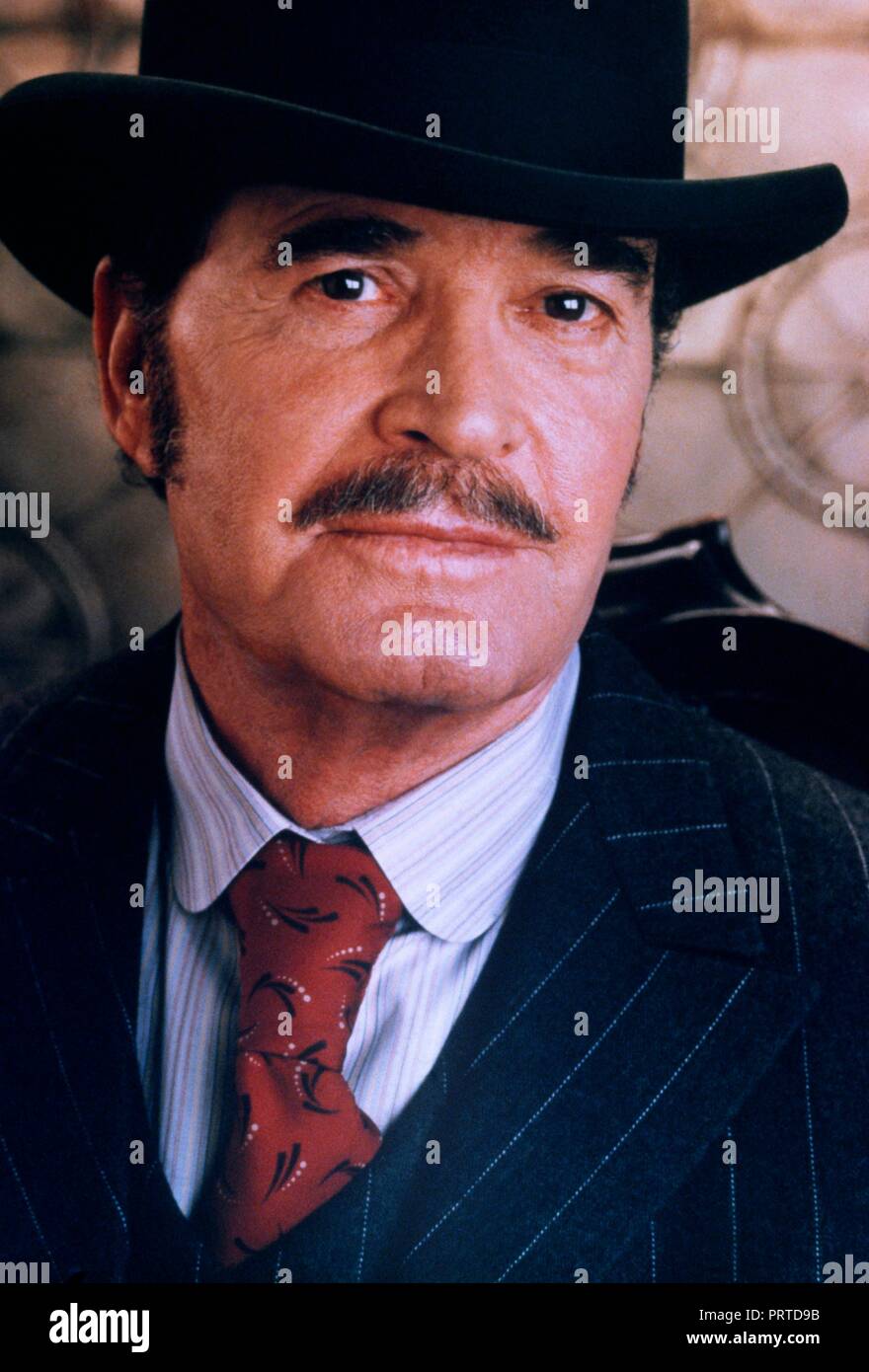 James garner maverick hi-res stock photography and images - Alamy