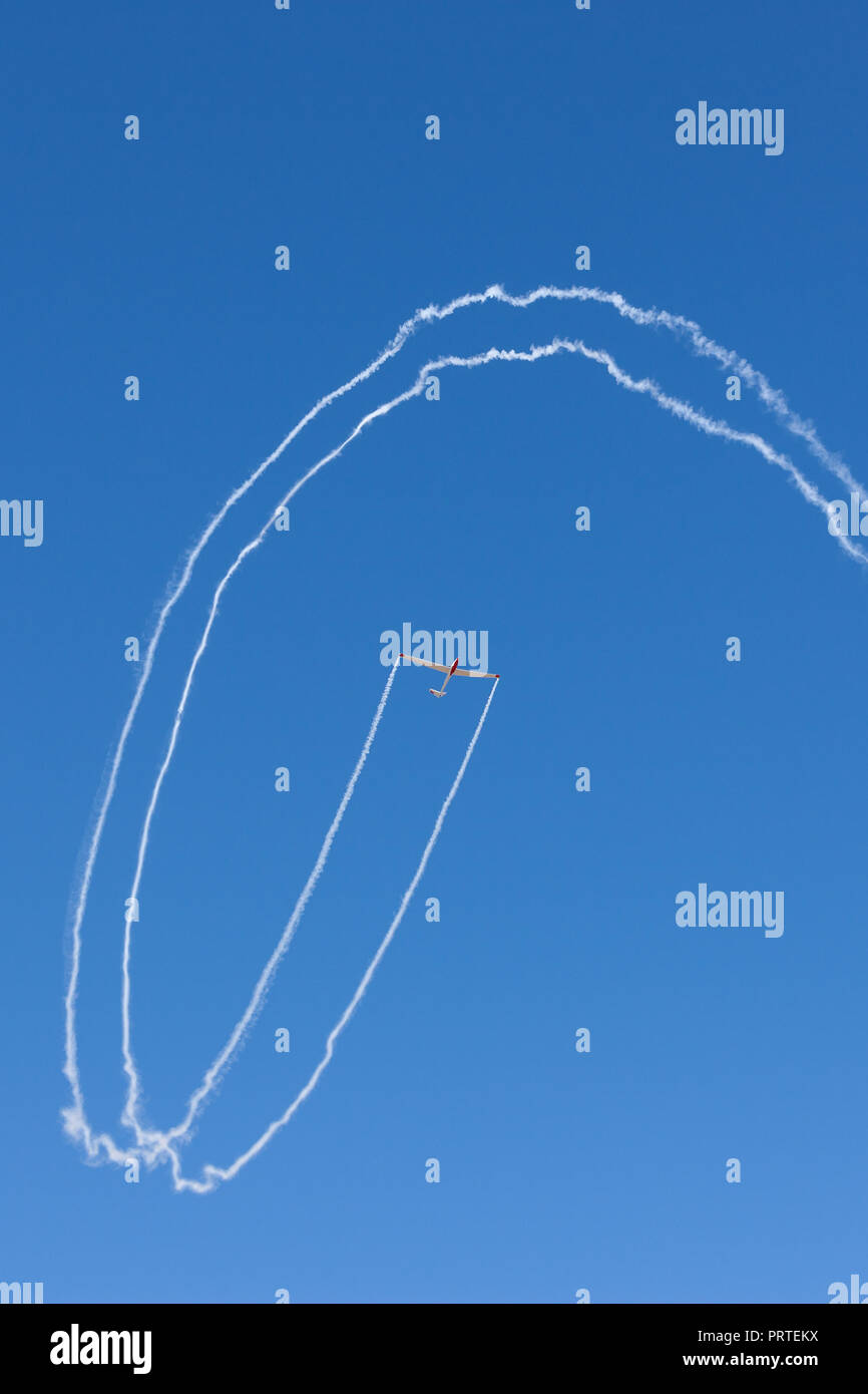Start & Flug H-101 Salto glider modified with a jet engine added ...