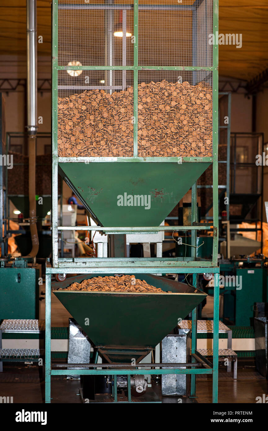 Champagne production process hi-res stock photography and images - Alamy