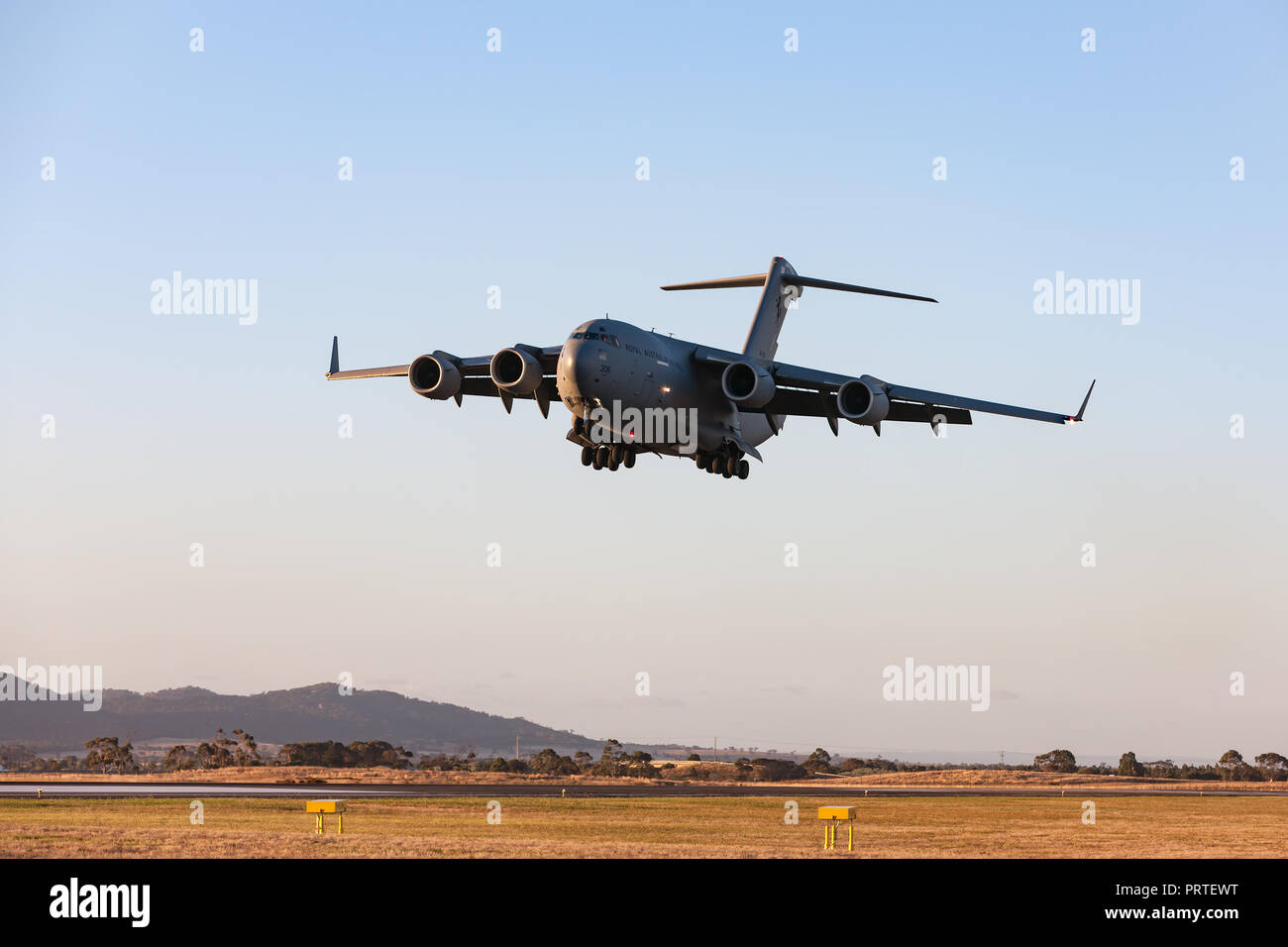 Royal Australian Air Force (RAAF) Boeing C-17A Globemaster III Large ...