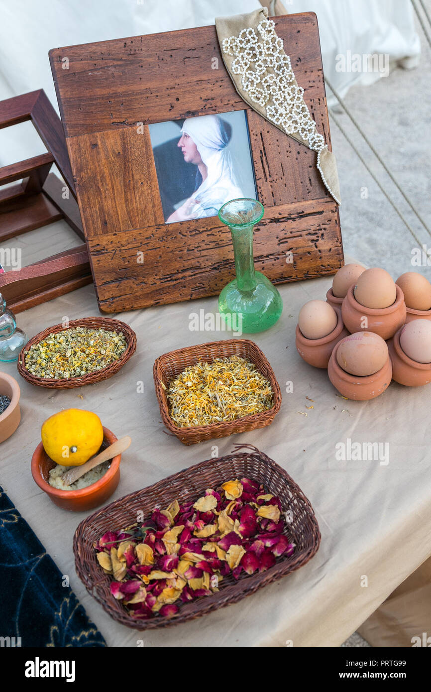 Medieval alchemy hi-res stock photography and images - Alamy