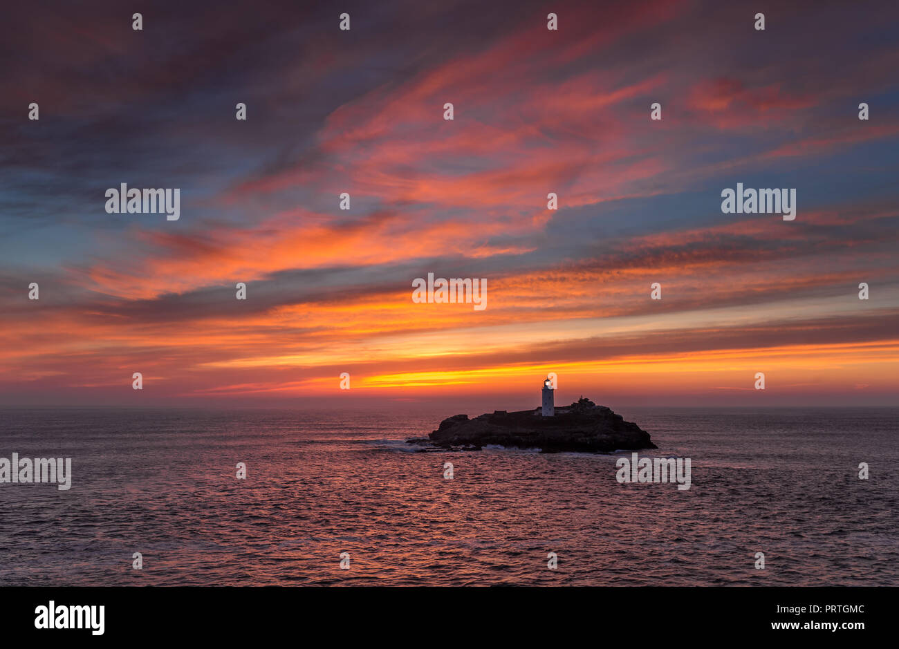 Cornwall silhouette hi-res stock photography and images - Alamy