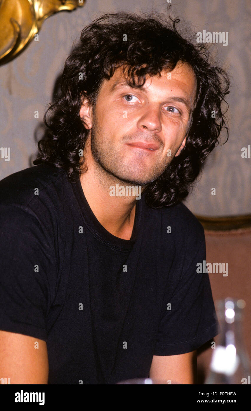 Emir kusturica hi-res stock photography and images - Alamy