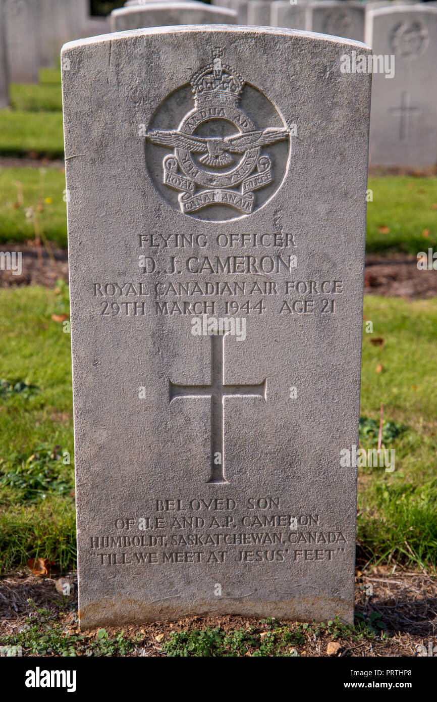 Commonwealth War Graves Commission Grave of Duncan James Cameron of the ...
