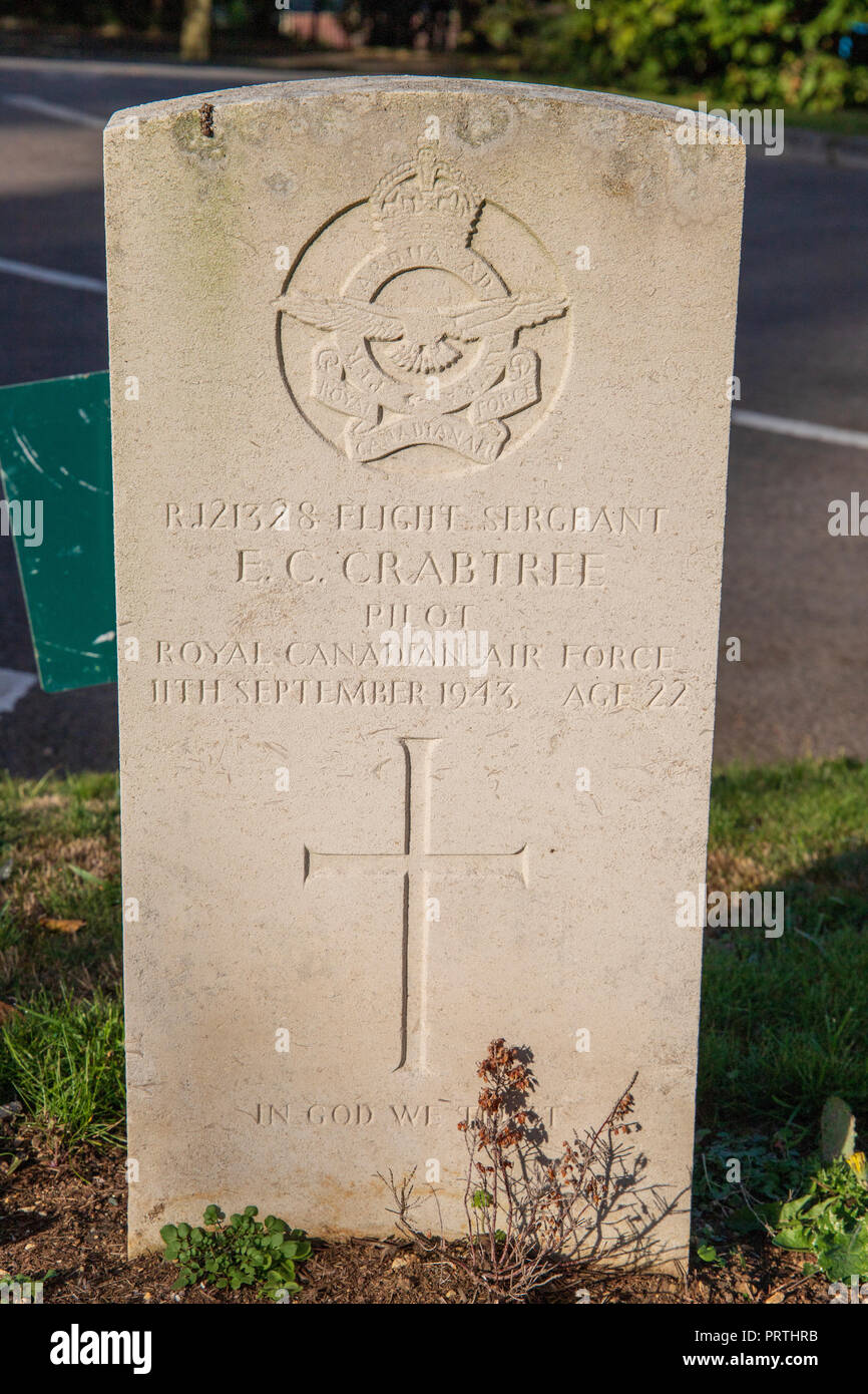 Commonwealth War Graves Commission Grave of Edmund Clay Crabtree of the ...