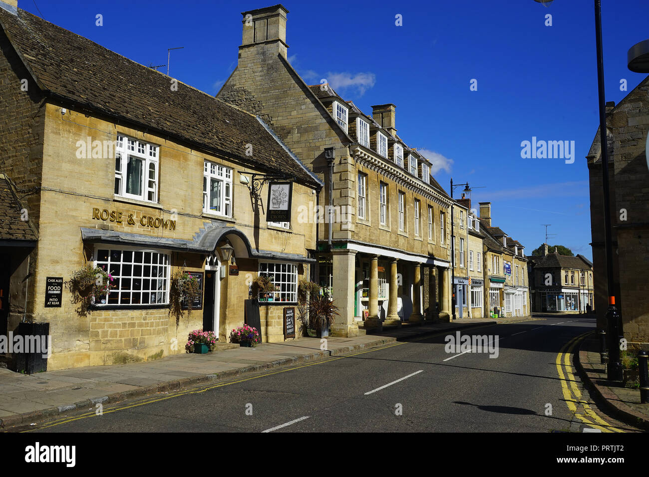 Oundle market hi-res stock photography and images - Alamy