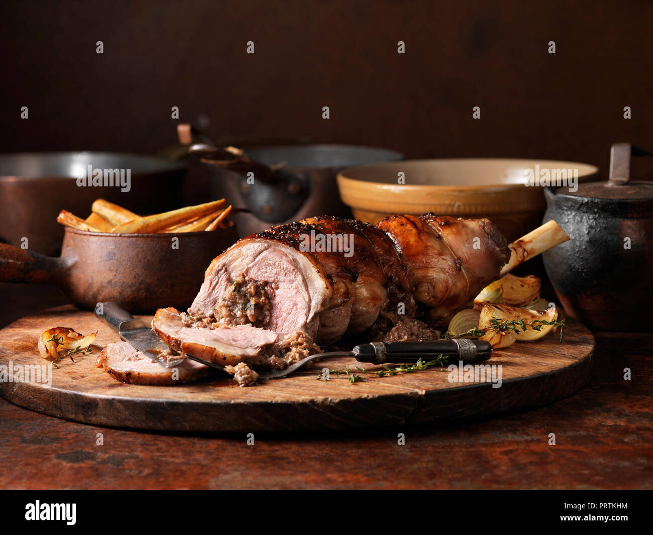 Roast pots hi-res stock photography and images - Alamy