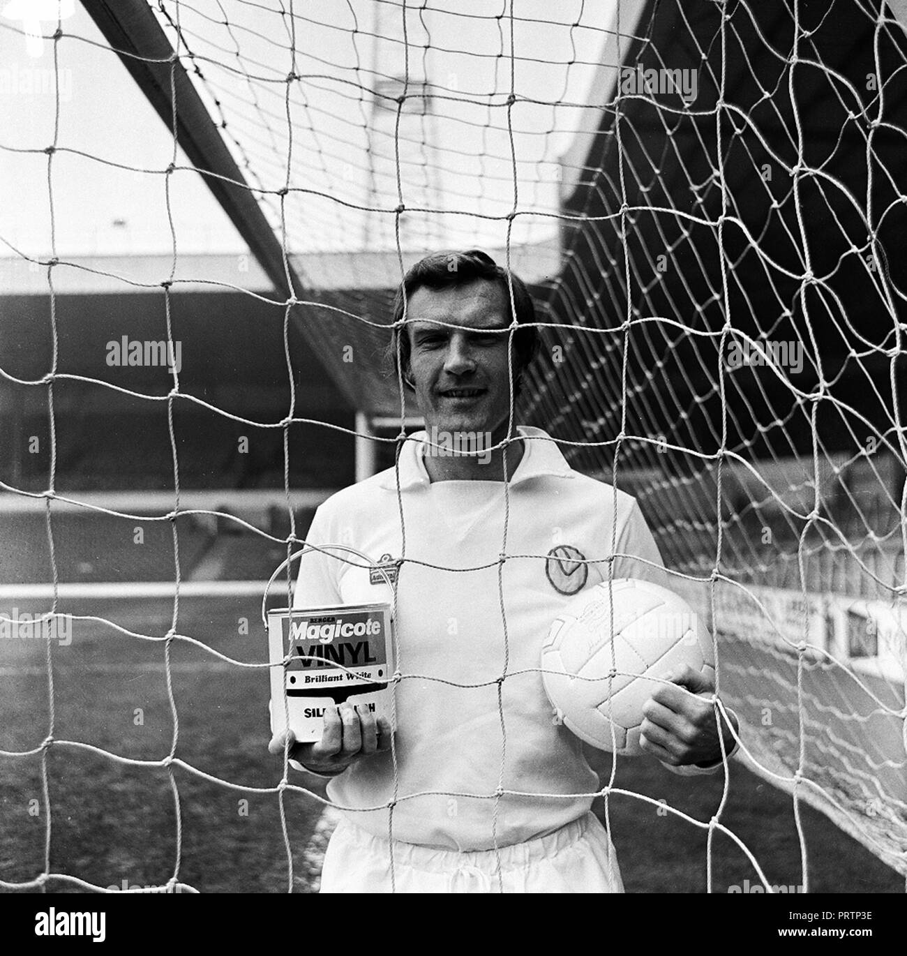 Paul madeley leeds united Black and White Stock Photos & Images - Alamy