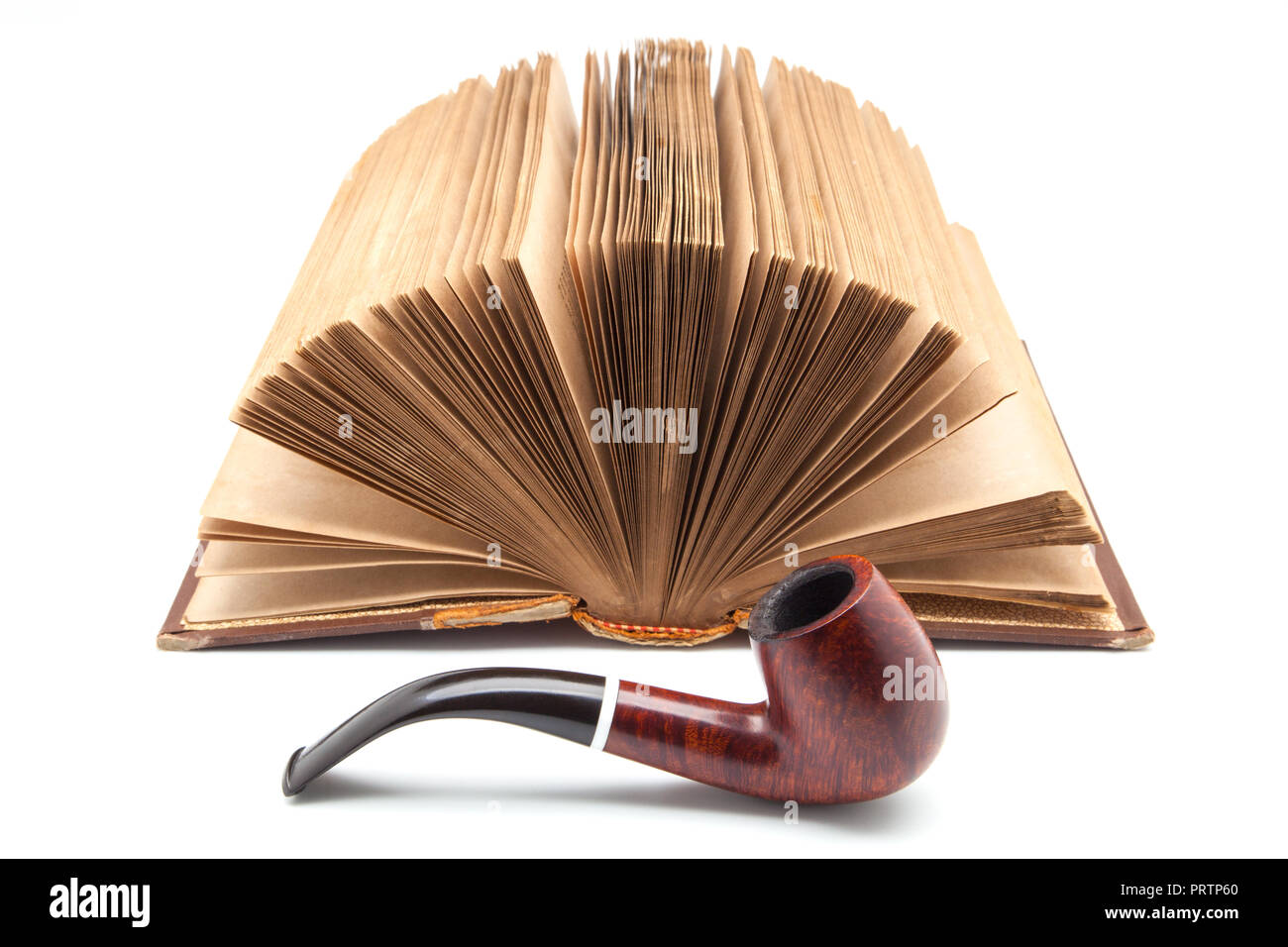 old book and tobacco pipe Stock Photo - Alamy