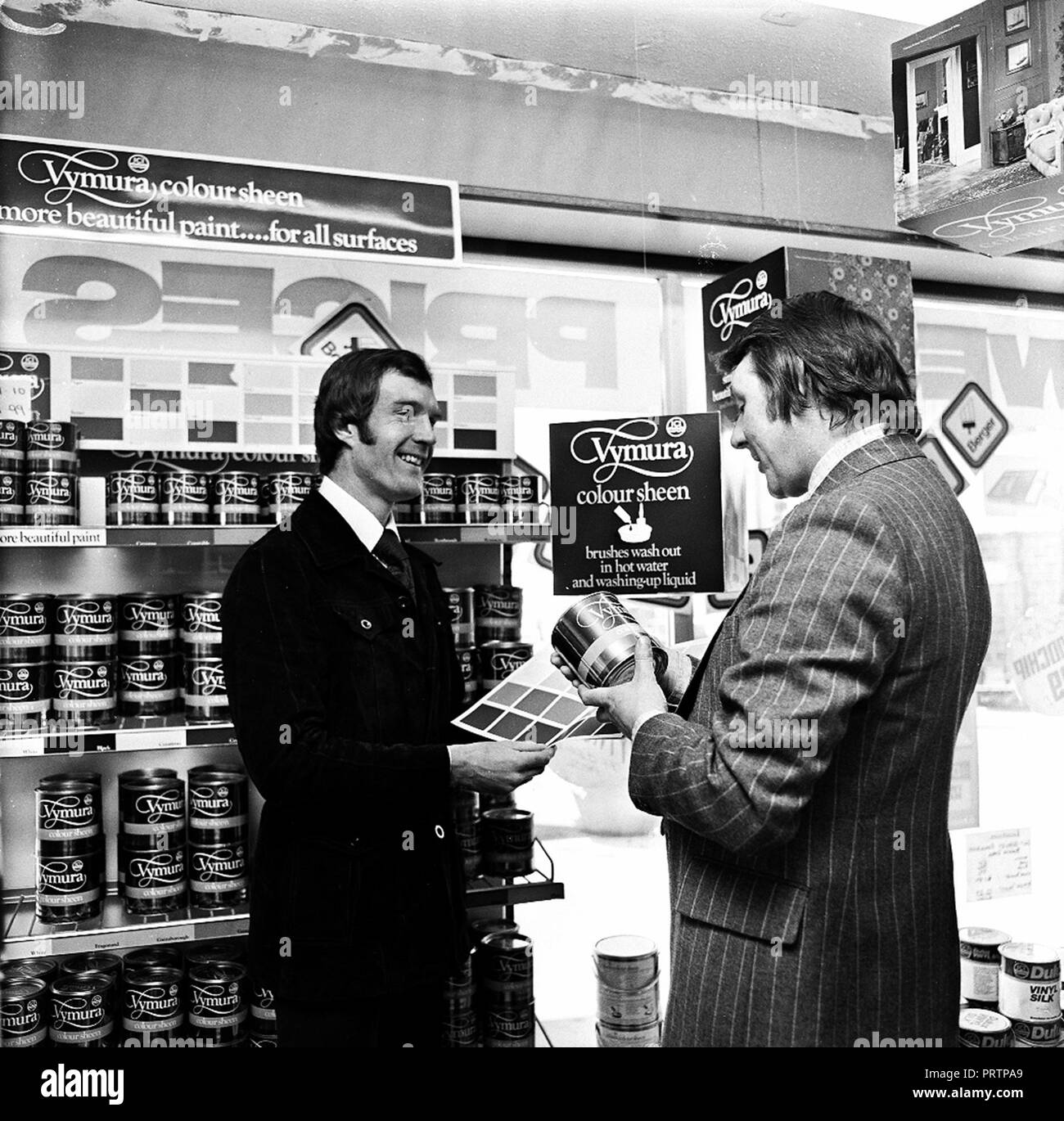 Paul Madeley paints Stock Photo - Alamy