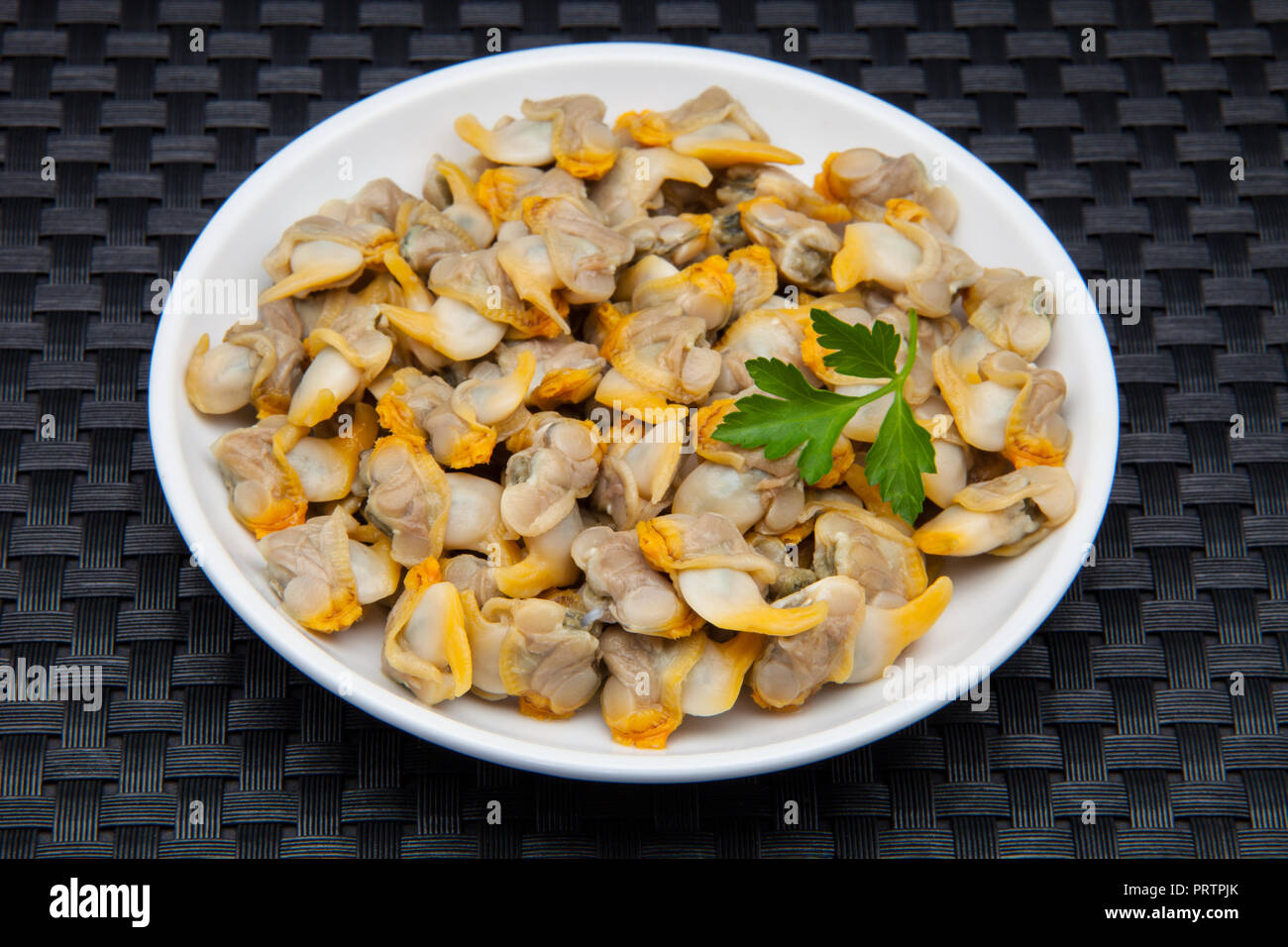 Plate of cockles hi-res stock photography and images - Alamy