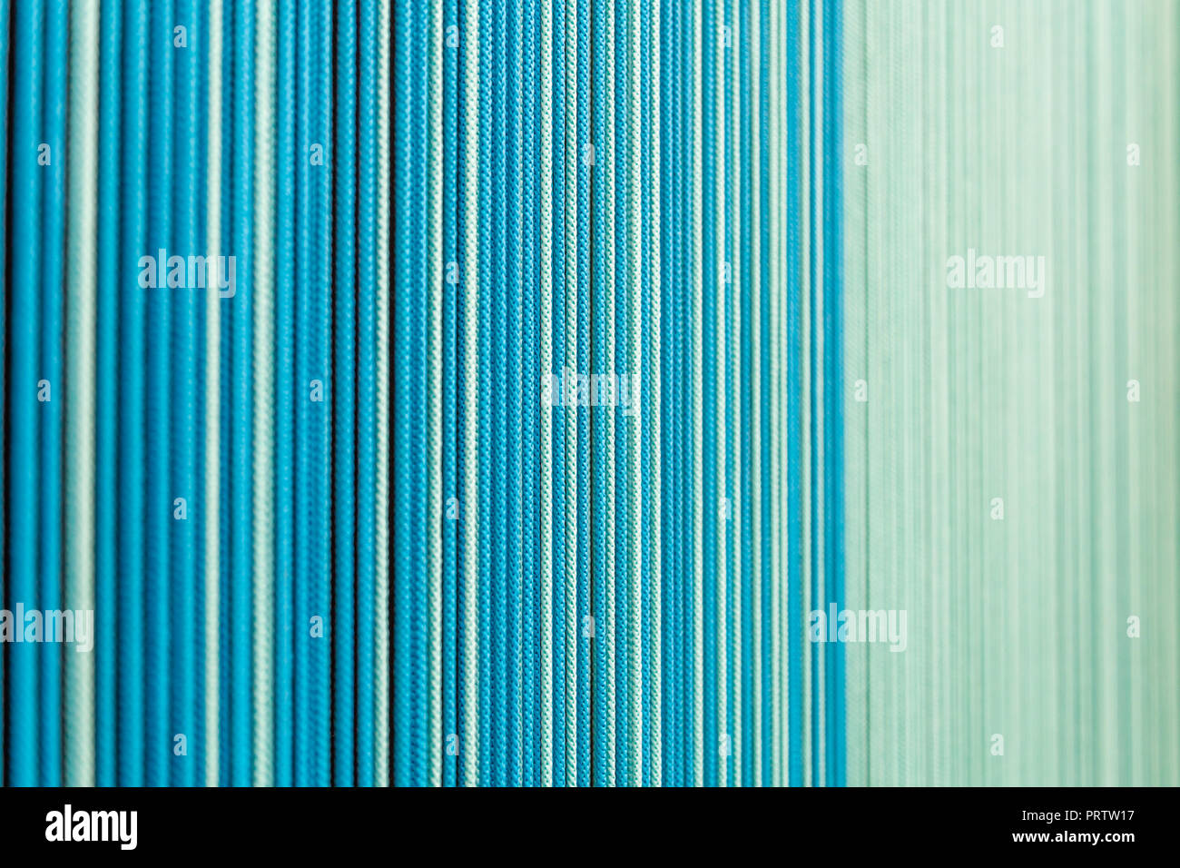 Tense ropes hi-res stock photography and images - Alamy