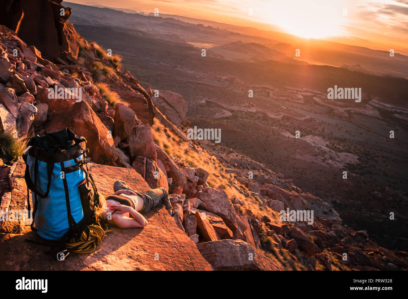 Woman at mountain peak indian hi-res stock photography and images - Alamy