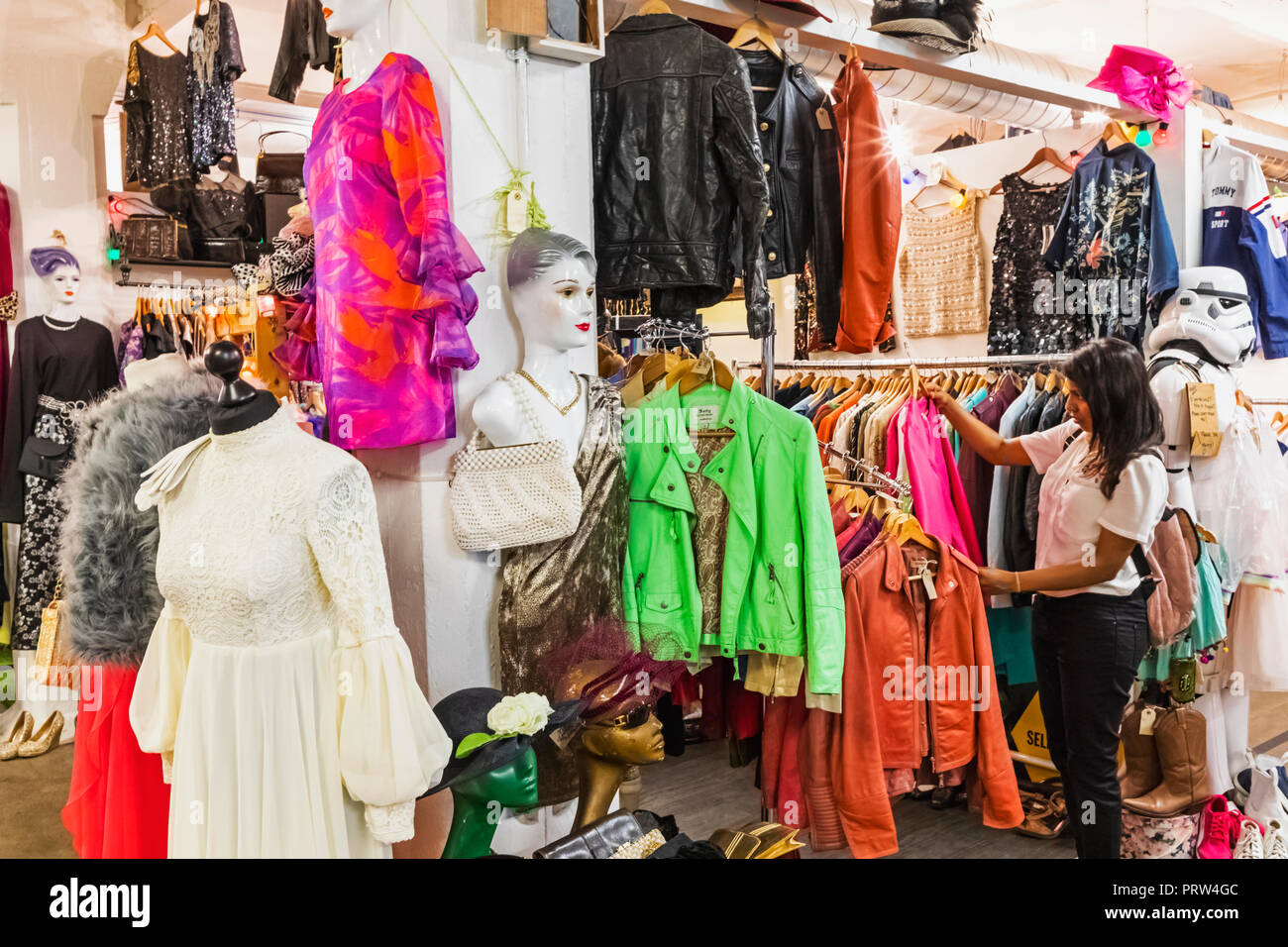 Vintage clothing stall display hi-res stock photography and images - Alamy