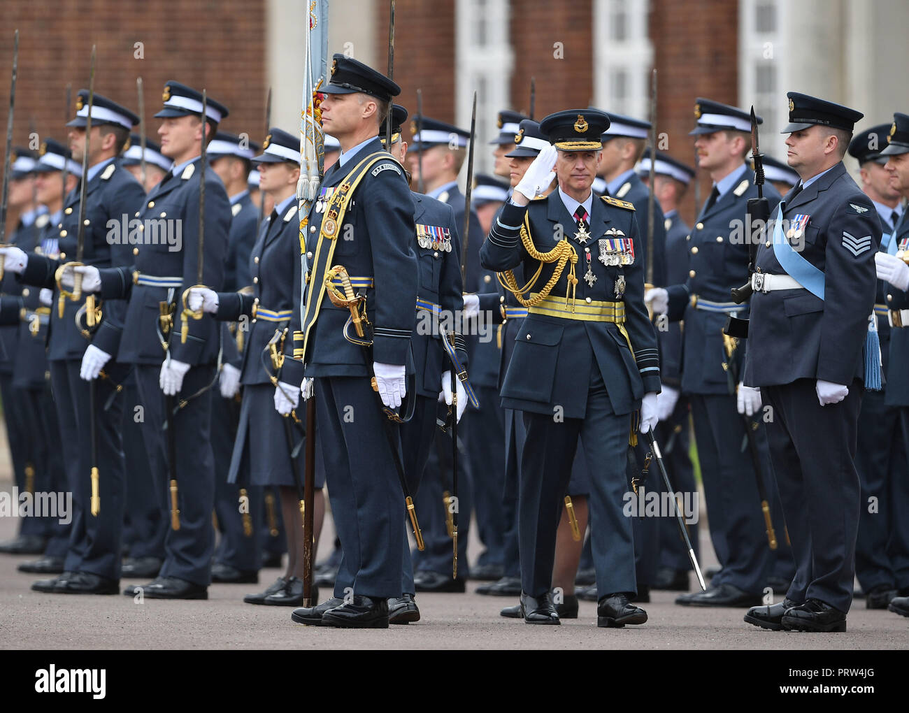 Chief of the Air Staff, Air Chief Marshal Sir Stephen Hillier (centre ...