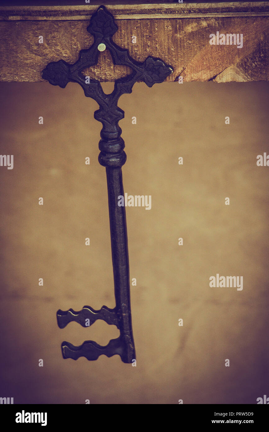 Plenty of Retro styled golden color keys Stock Photo - Alamy