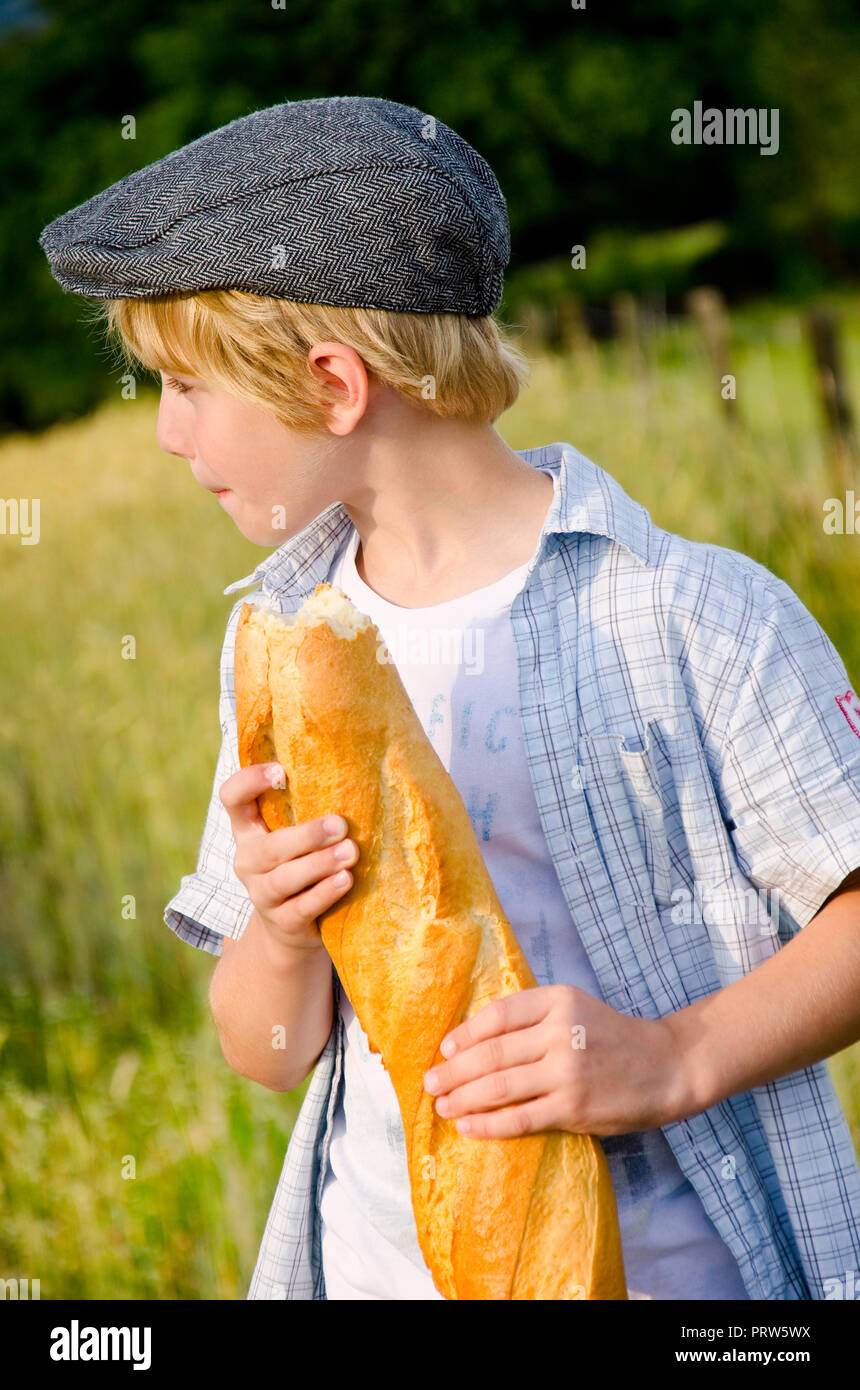 Bread boy hi-res stock photography and images - Alamy