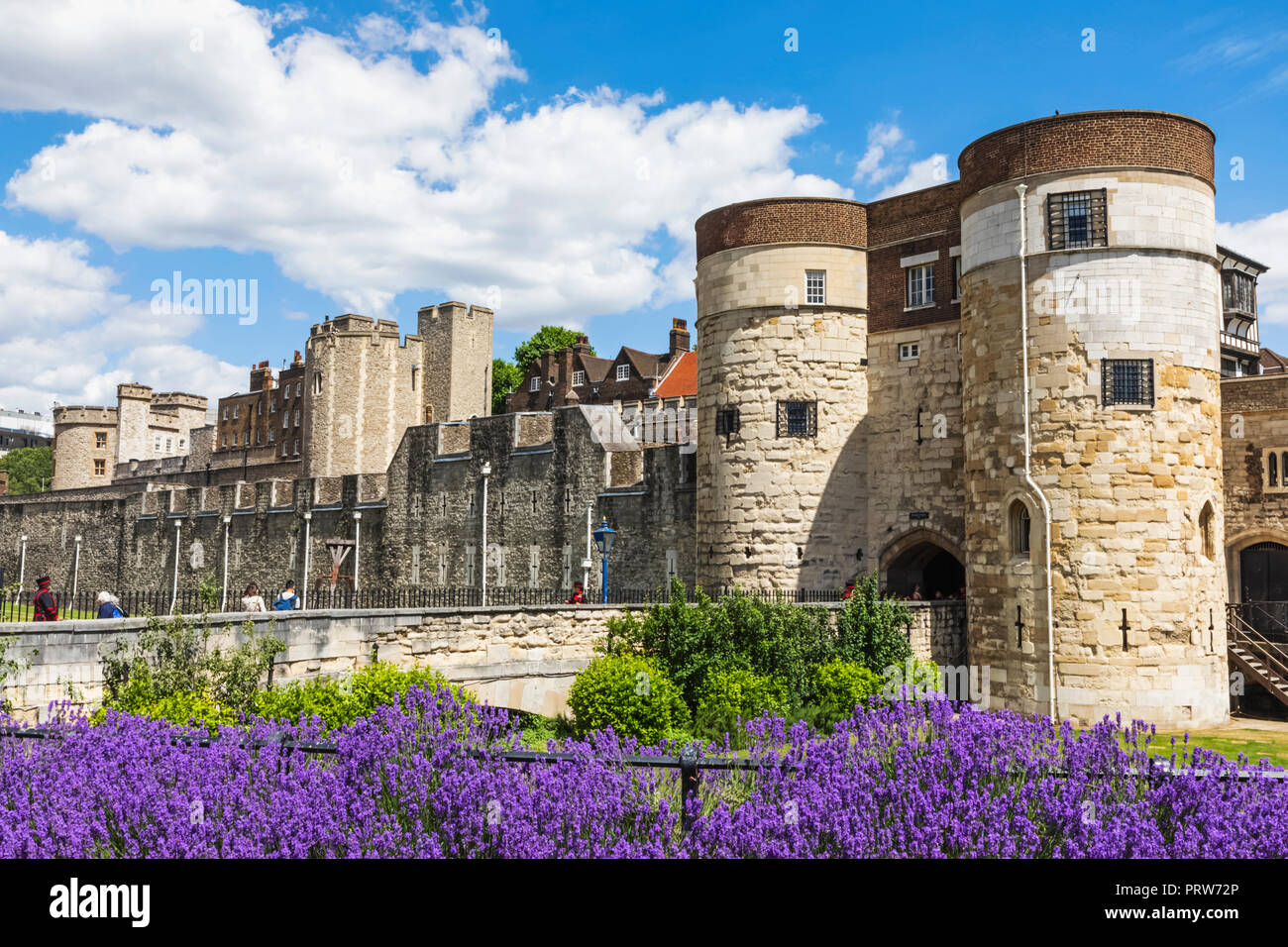Tower of london byward tower hi-res stock photography and images - Alamy