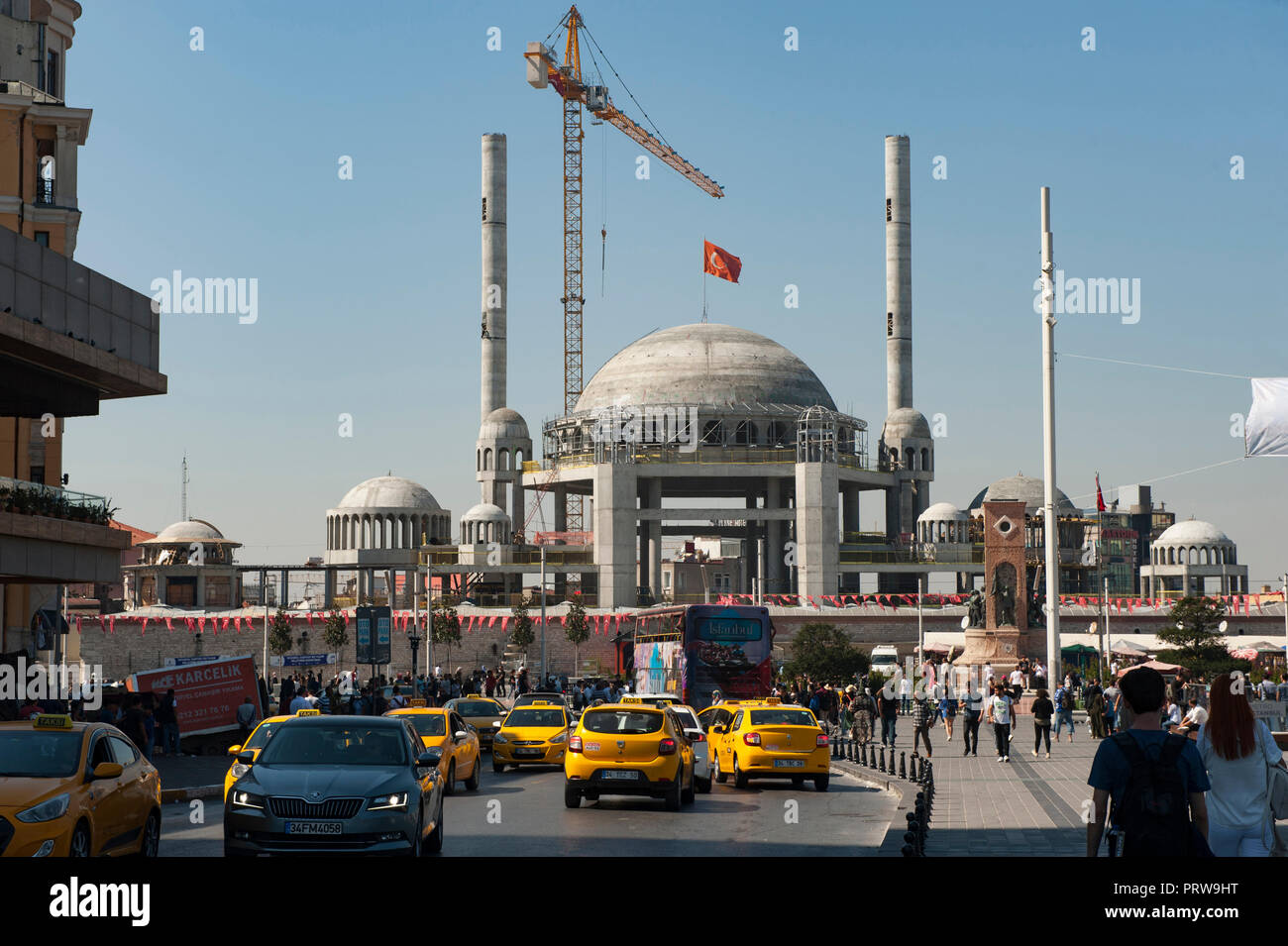 Mosque construction hi-res stock photography and images - Alamy