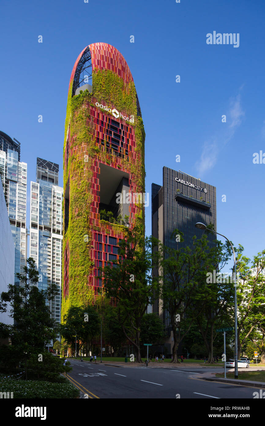 Vertical view oasia hotel hi-res stock photography and images - Alamy