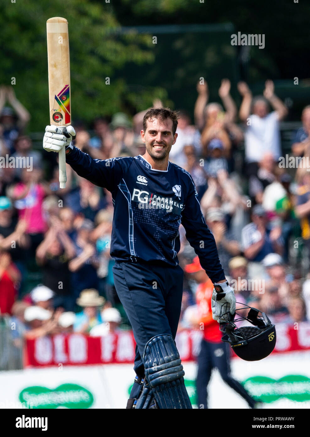 One day cricket hi-res stock photography and images - Alamy