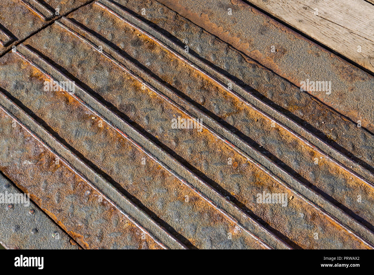 Metal flooring hi-res stock photography and images - Alamy
