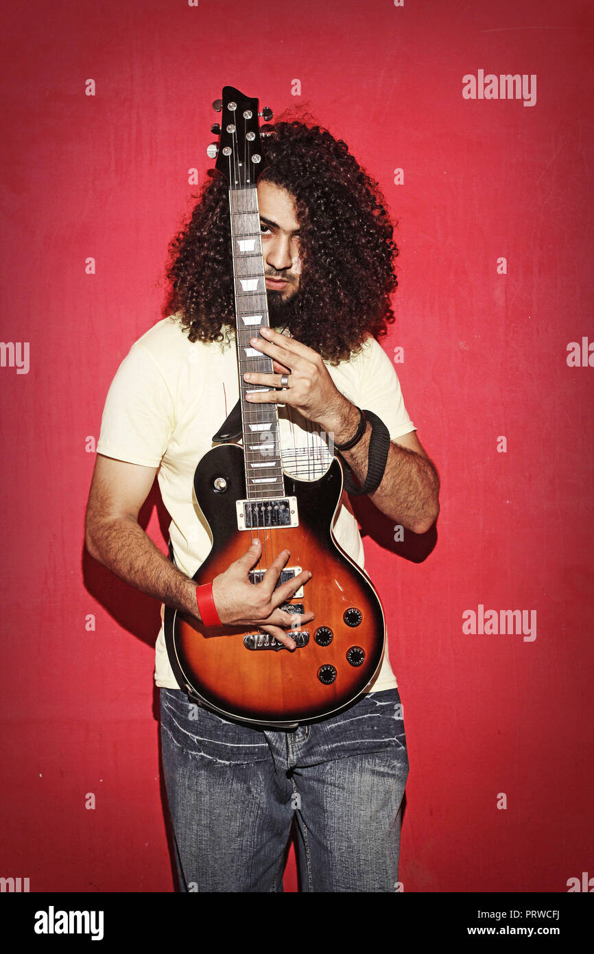 Musician studio red hi-res stock photography and images - Alamy