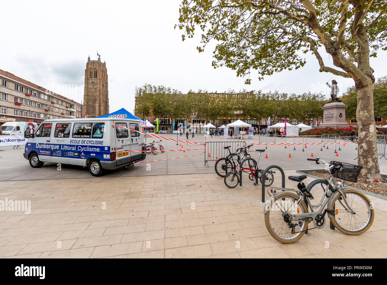 Dunkirk public transport hi-res stock photography and images - Alamy