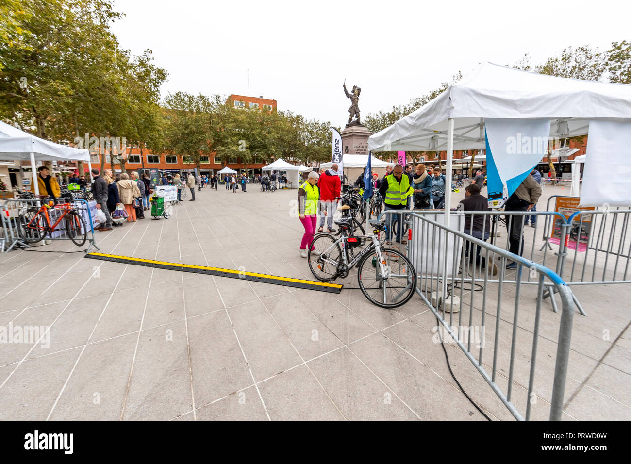 Dunkirk public transport hi-res stock photography and images - Alamy