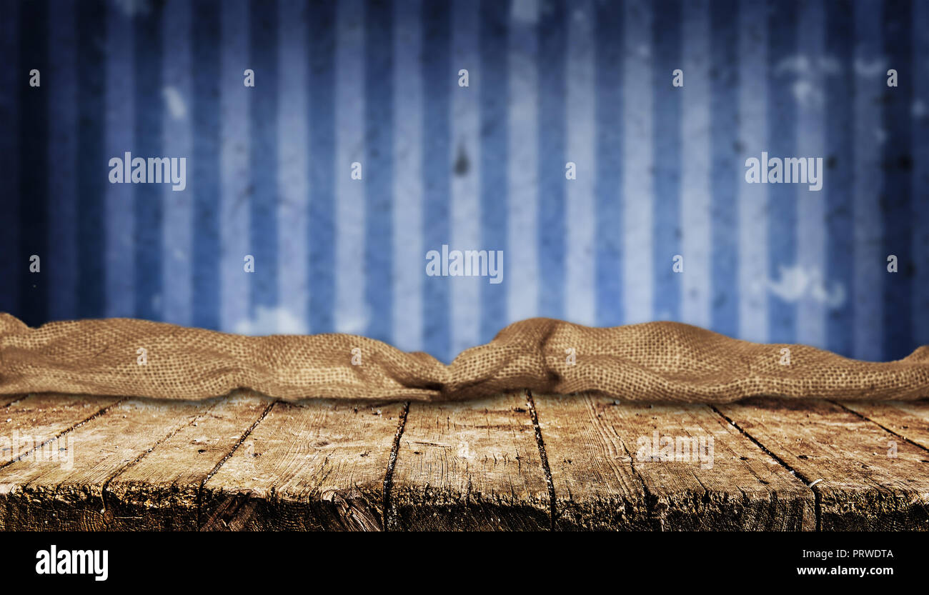 Empty table background hi-res stock photography and images - Alamy