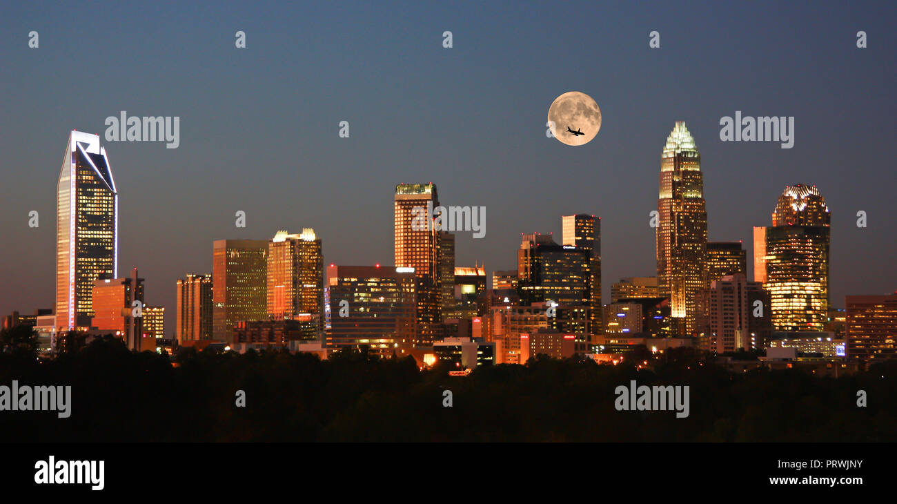 Charlotte skyline 2020 hi-res stock photography and images - Alamy