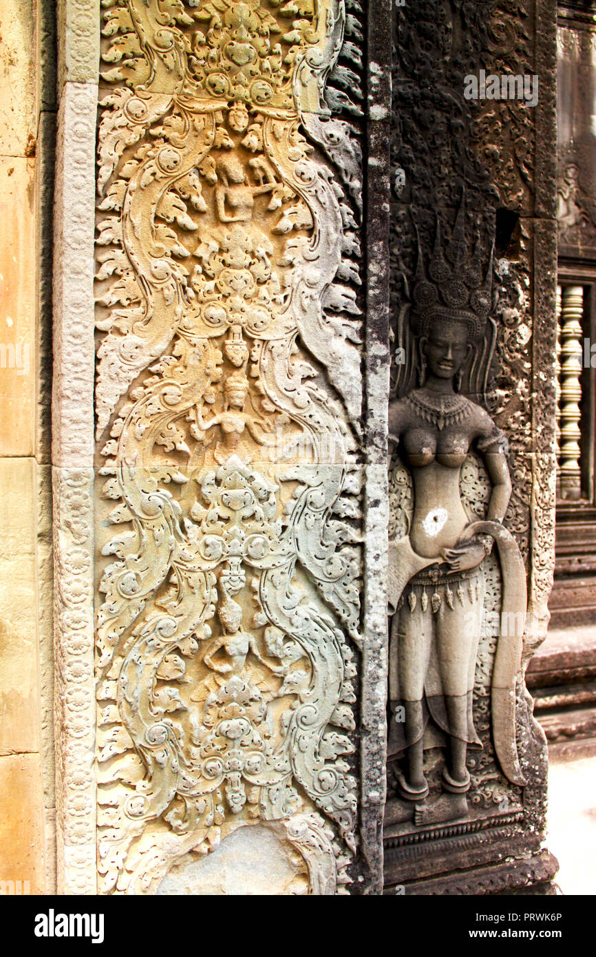 Carving on walls of temples hi-res stock photography and images - Alamy
