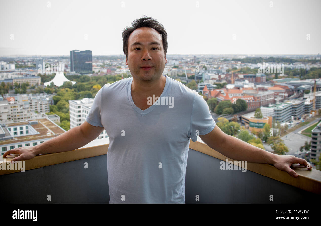 Will shu hi-res stock photography and images - Alamy