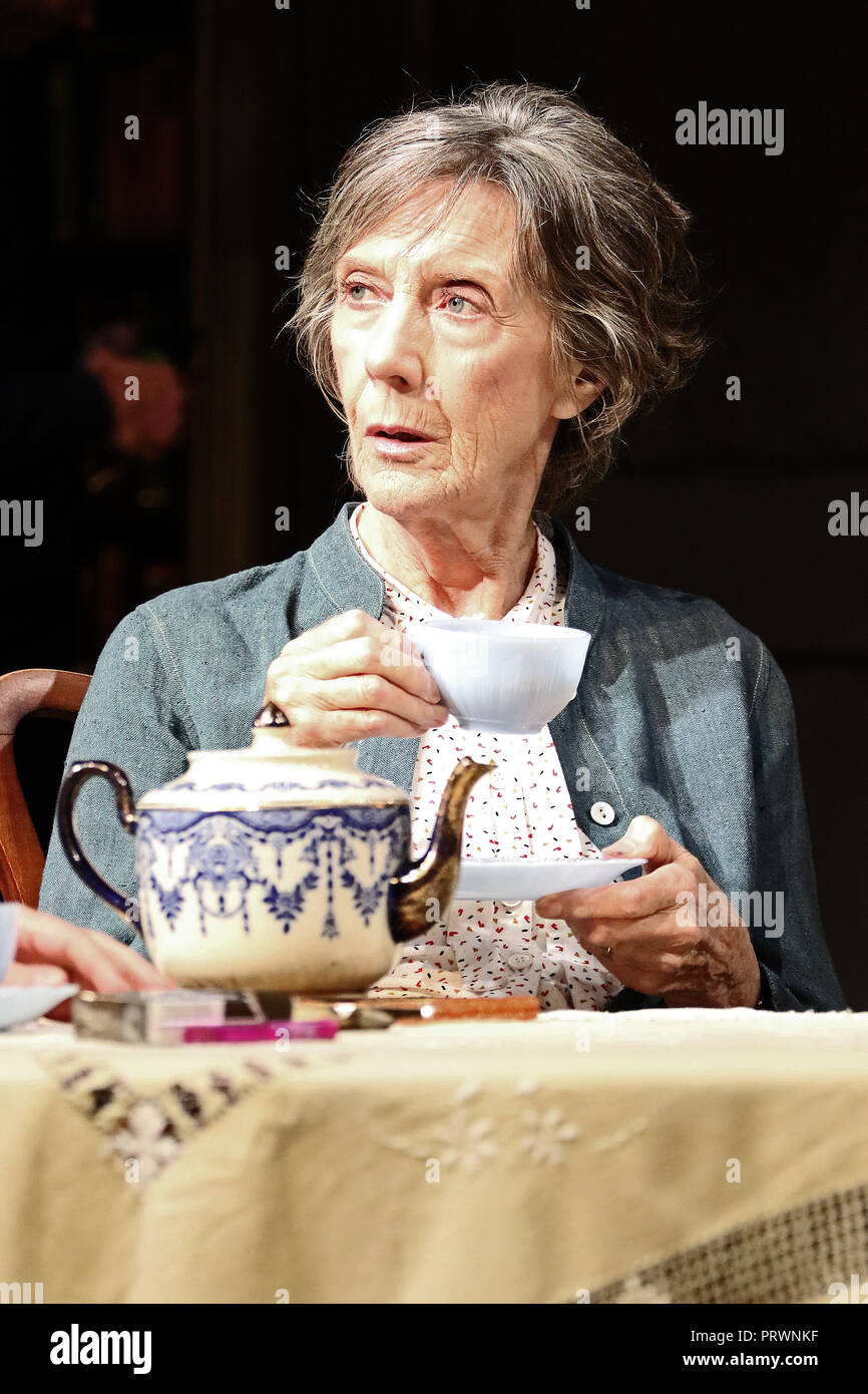 London, UK. 4th Oct 2018. Dame Eileen Atkins, The Height of The Storm ...
