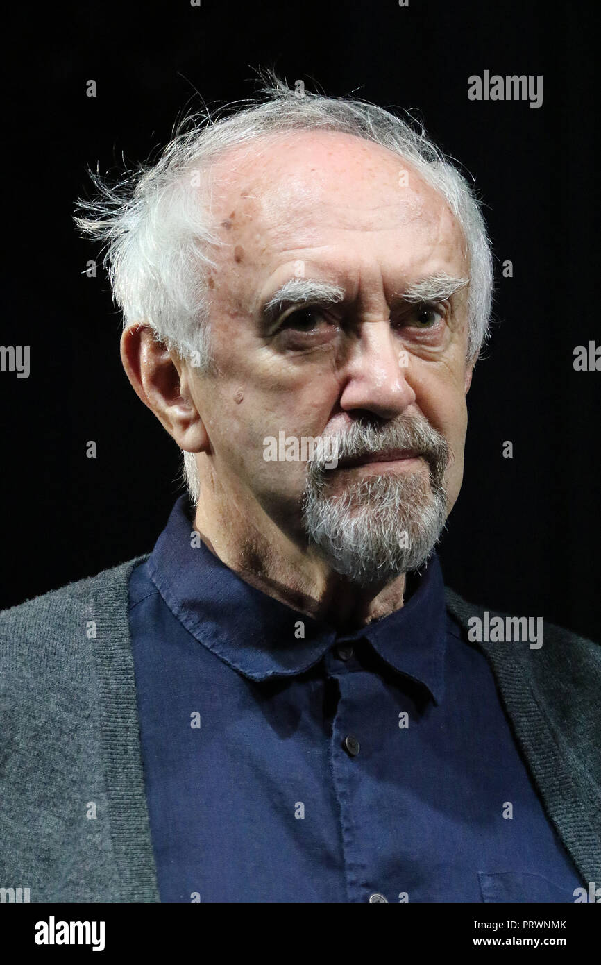 Jonathan pryce the height of the storm hi-res stock photography and ...