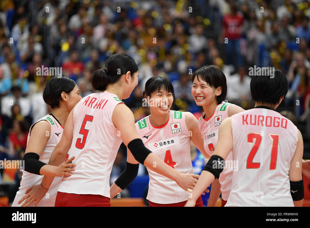 Kanagawa, Japan. Credit: MATSUO. 4th Oct, 2018. (L-R) Risa Shinnabe, Sarina Koga (JPN ...