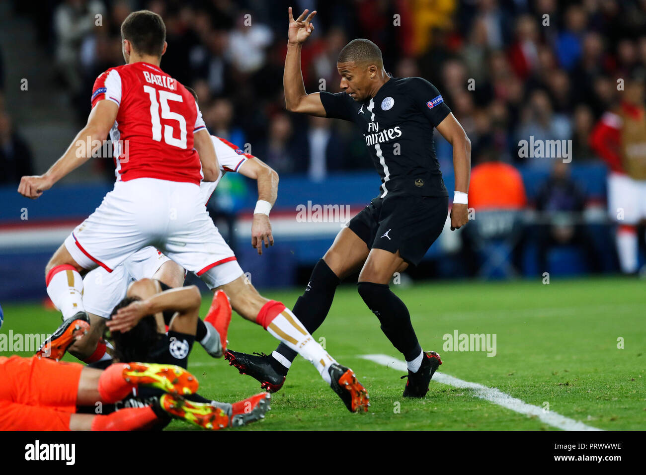Paris, France. Credit: D. 3rd Oct, 2018. Kylian Mbappe (PSG) Football ...