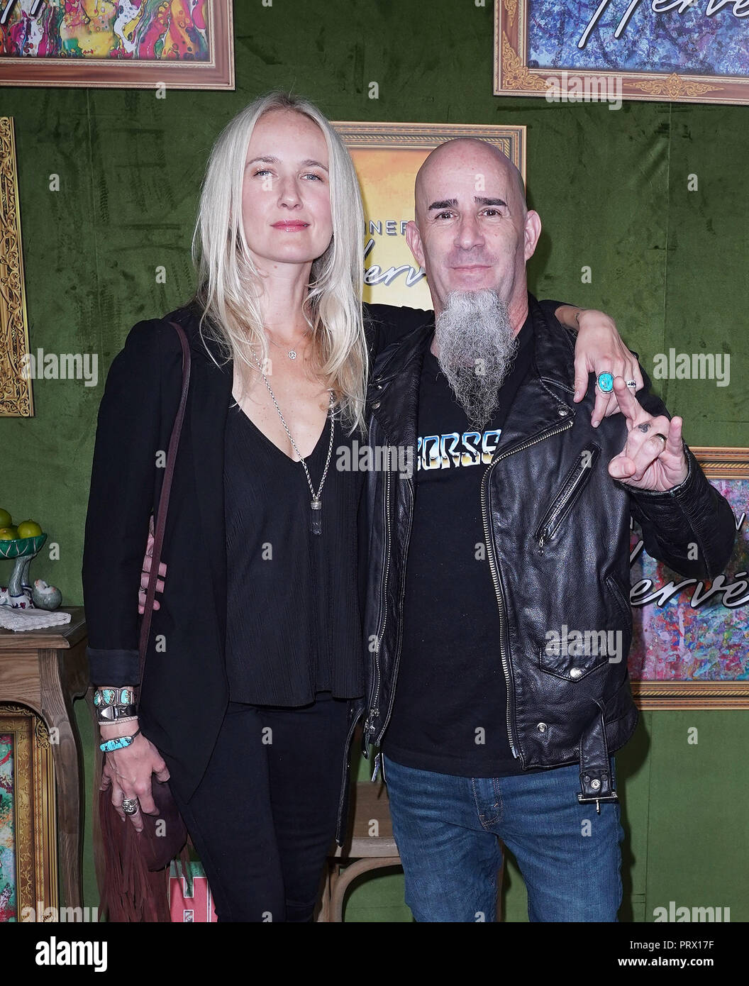 Scott ian and pearl aday hi-res stock photography and images - Alamy