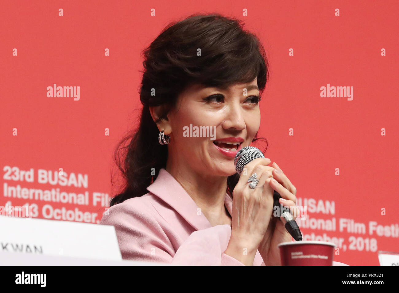05th Oct, 2018. BIFF movie Hong Kong actress Angie Chiu greets fans ...