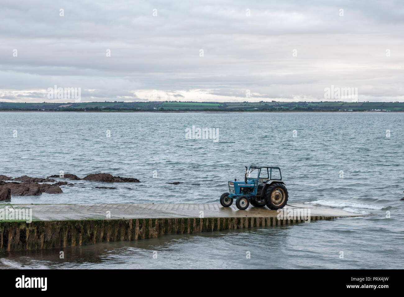 Ford 4000 tractor hi-res stock photography and images - Alamy