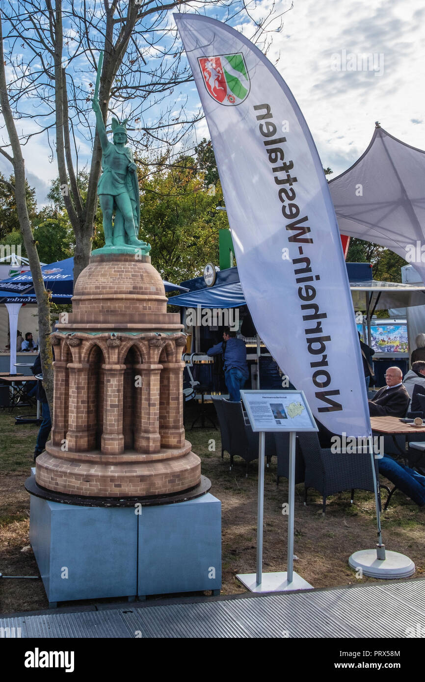 Hermannsdenkmal german hermann monument monument hi-res stock ...