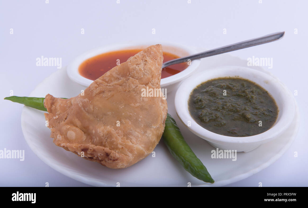 Mumbai samosa hi-res stock photography and images - Alamy