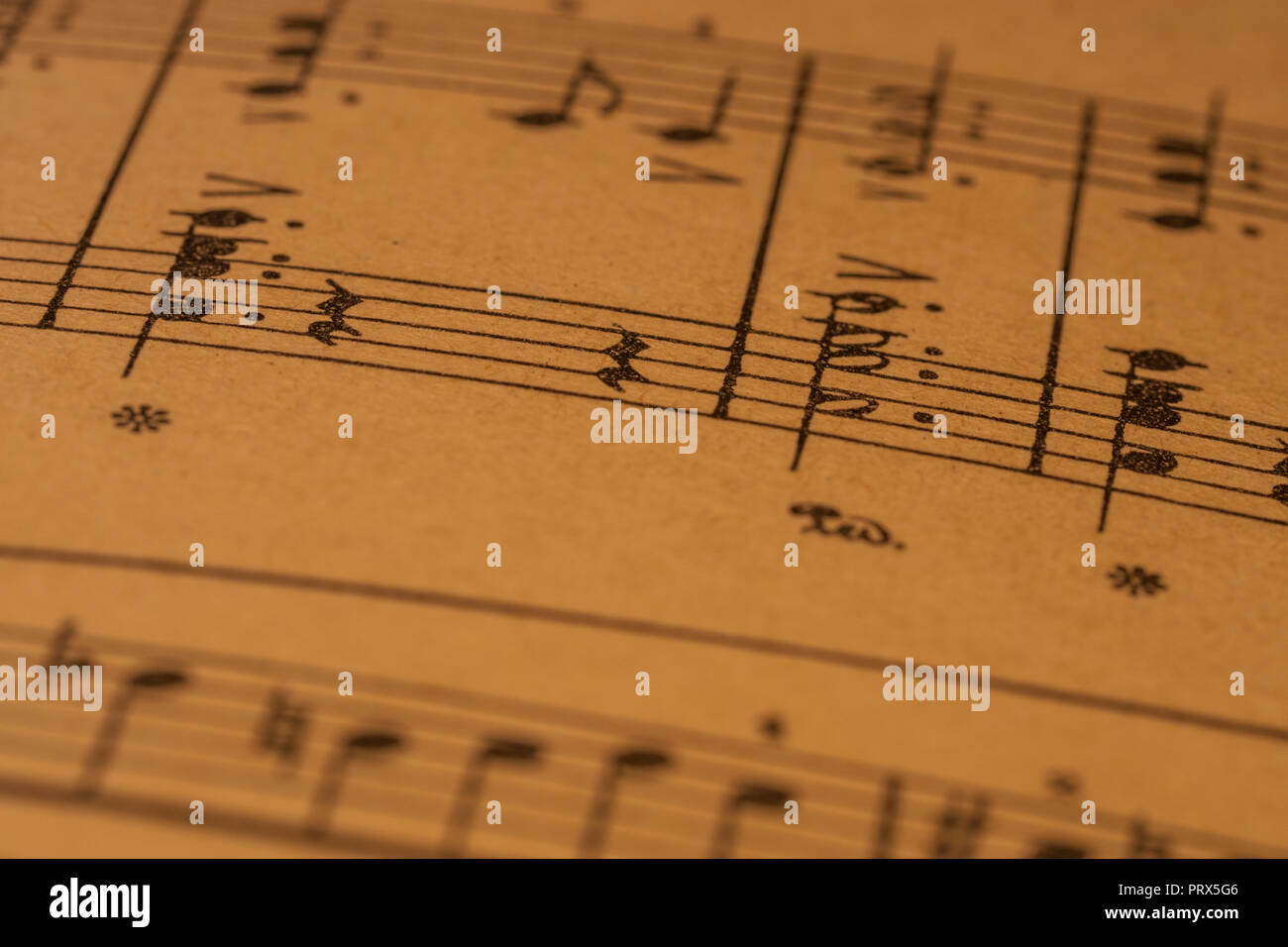 Musical score notation hi-res stock photography and images - Alamy